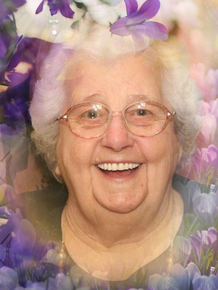 Family Stories - Look Closely. What Do You See? - Tracy Baines